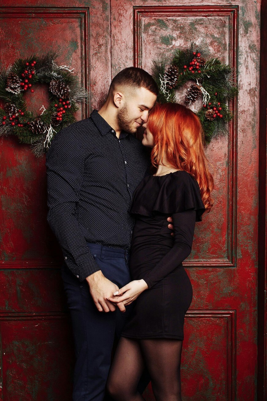 30+ Couple Pose Ideas for Beautiful Photos